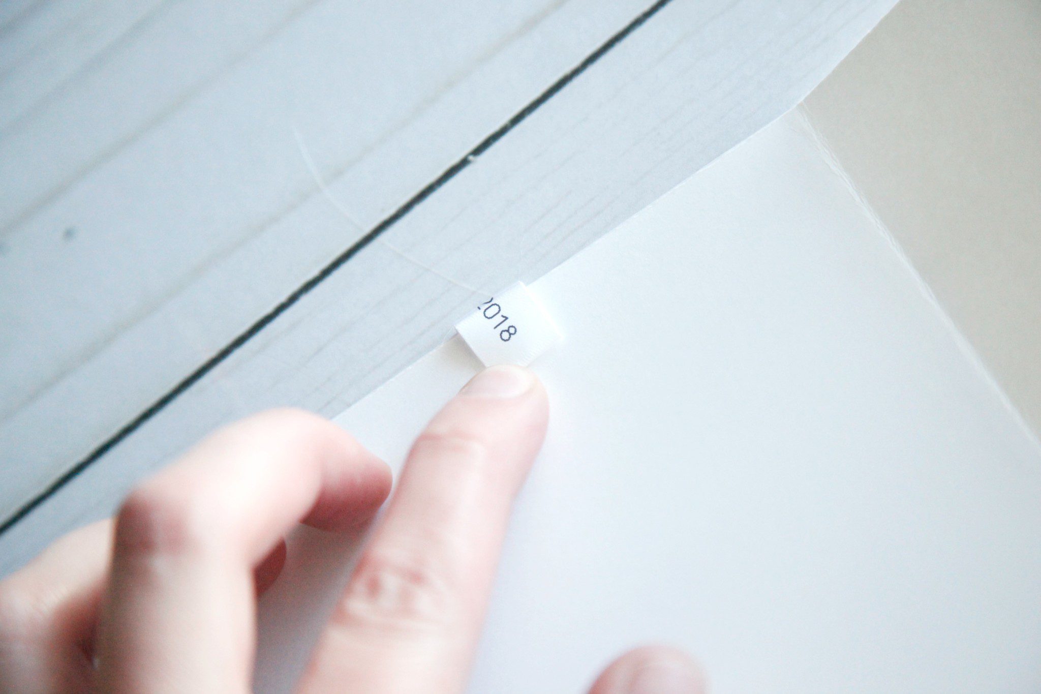 DIY Ornament Christmas Cards (VIDEO) | The Pretty Life Girls