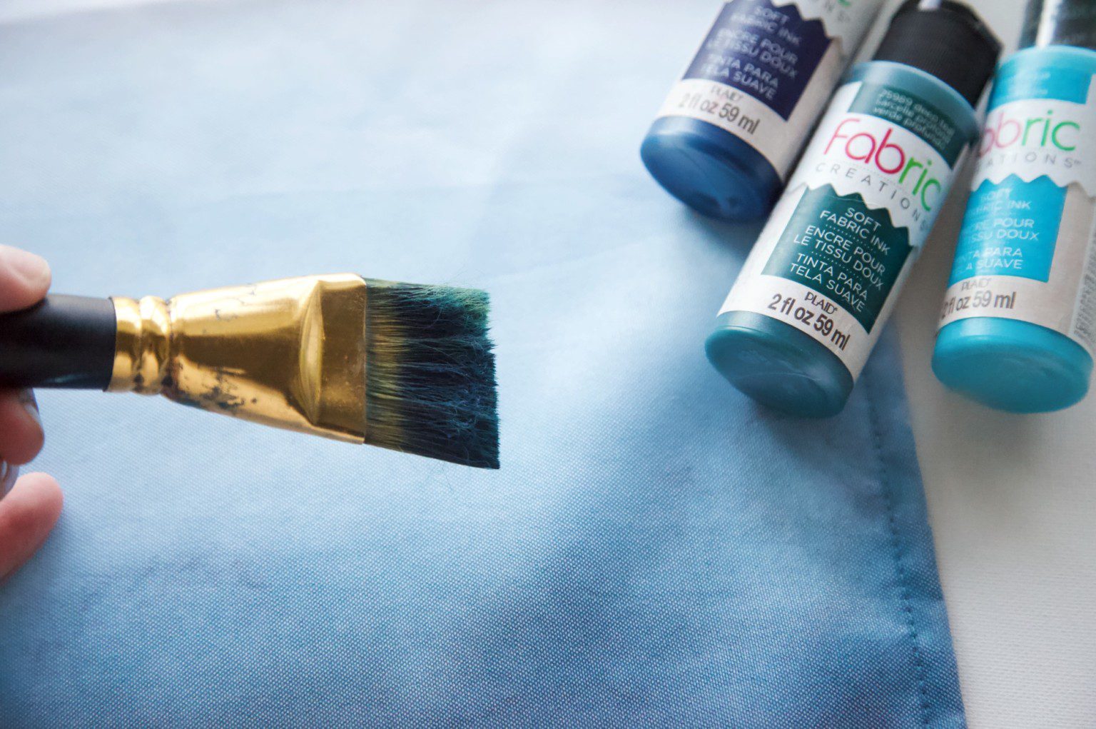 DIY Ombre Dyed Napkins + Bonus Tassel Napkin Rings Tutorial | The ...