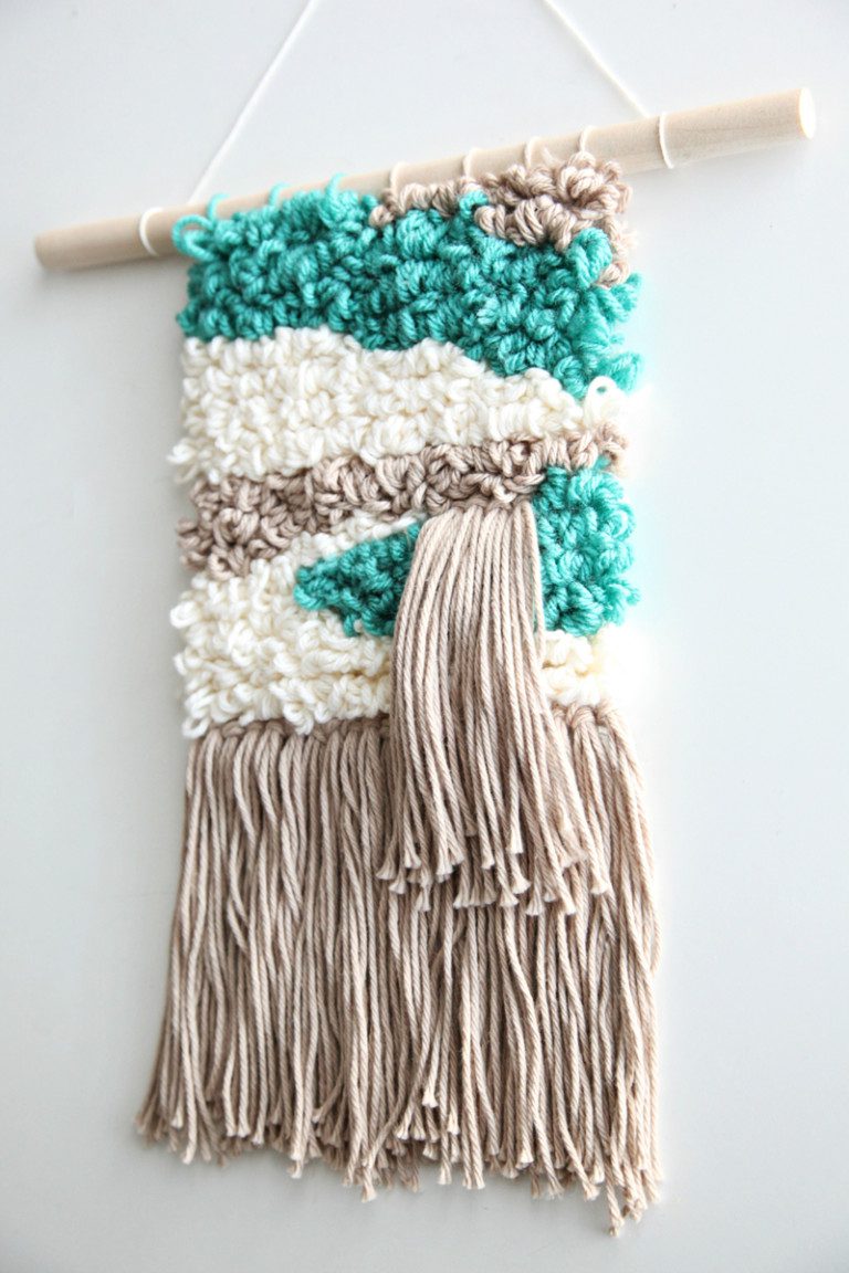 DIY Woven Wall Hanging - No Loom Needed! | The Pretty Life Girls