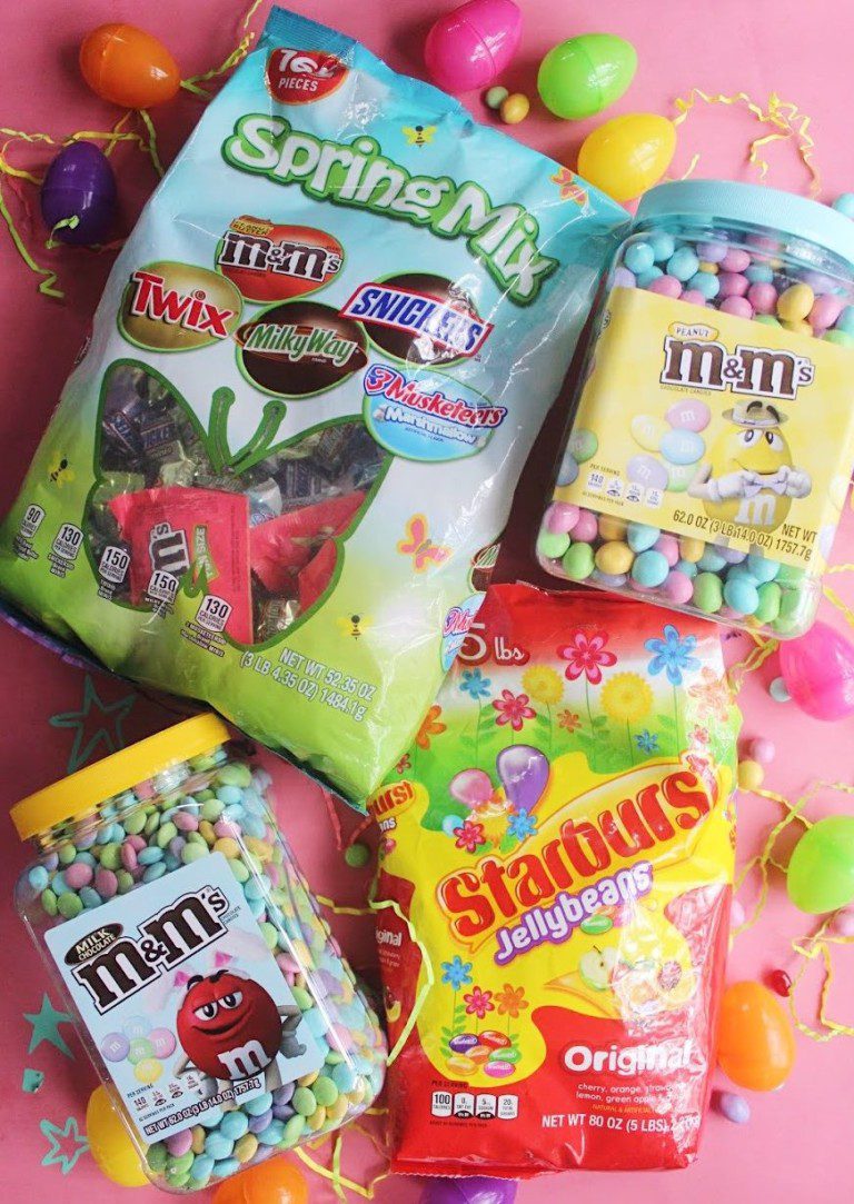 DIY Graphic Monogrammed Easter Baskets | The Pretty Life Girls