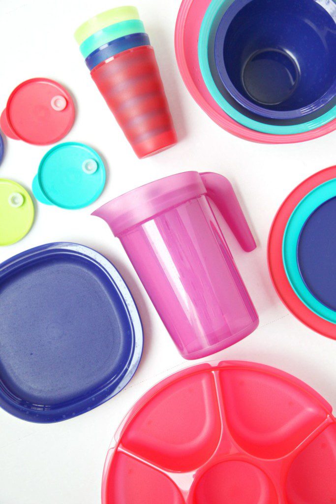 Summer Snacks: Creamy Coconut and Berry Popsicles | The Pretty Life Girls