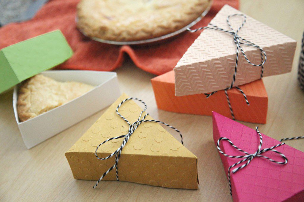 DIY Embossed Pie Slice Boxes | The Pretty Life Girls