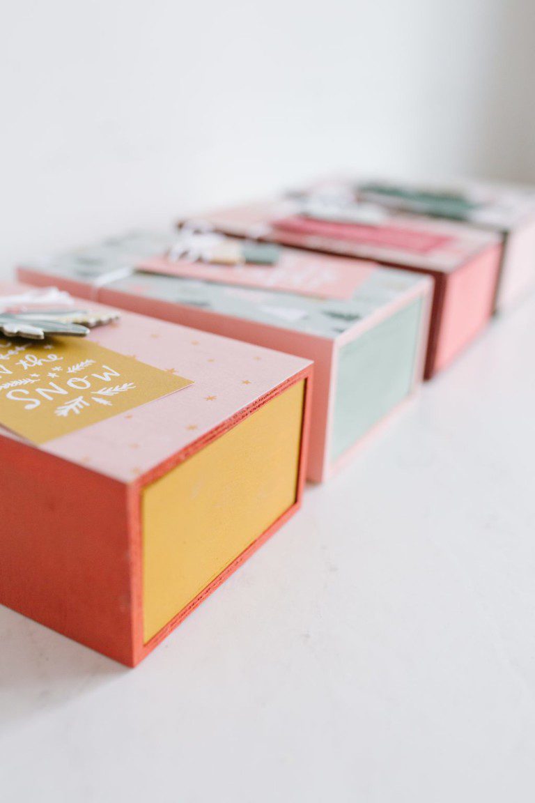 How to Make a DIY Gift Card Box for Holiday Gifts | The Pretty Life Girls