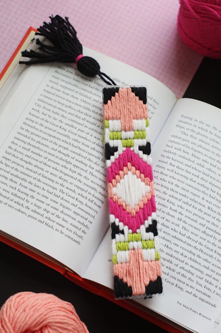 How to Make Fun Plastic Canvas Bookmarks | The Pretty Life Girls