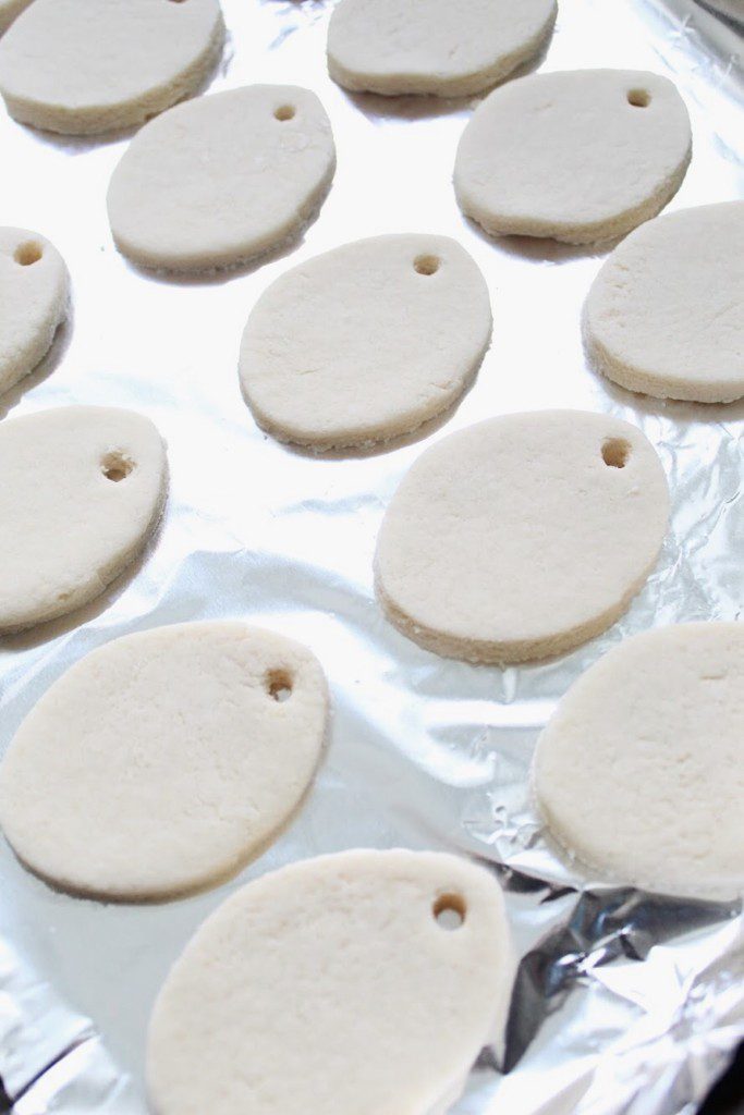 Kids Craft: Salt Dough Egg Easter Garland | The Pretty Life Girls