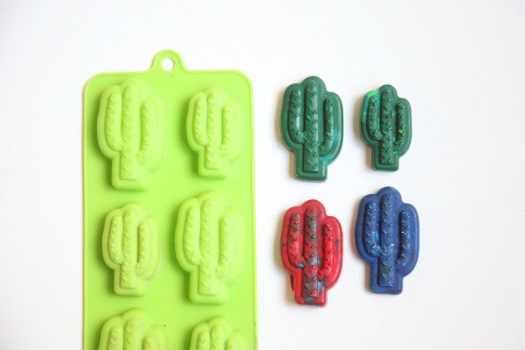 How to Melt Crayons in Silicone Molds: A Step by Step Craft Tutorial ...