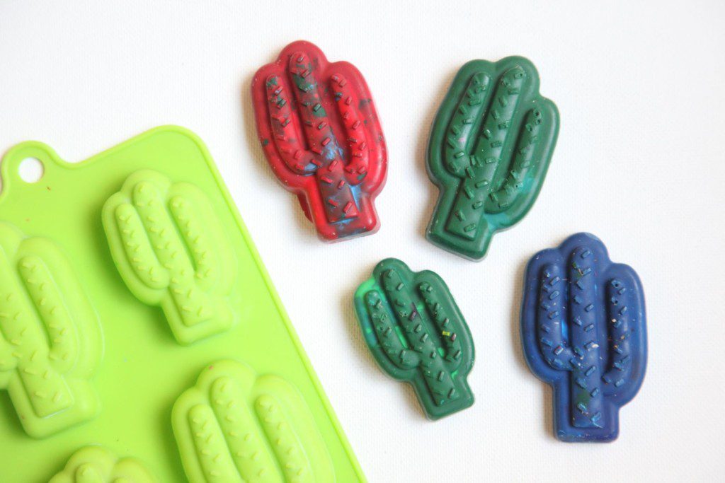 How to Melt Crayons in Silicone Molds: A Step by Step Craft Tutorial ...
