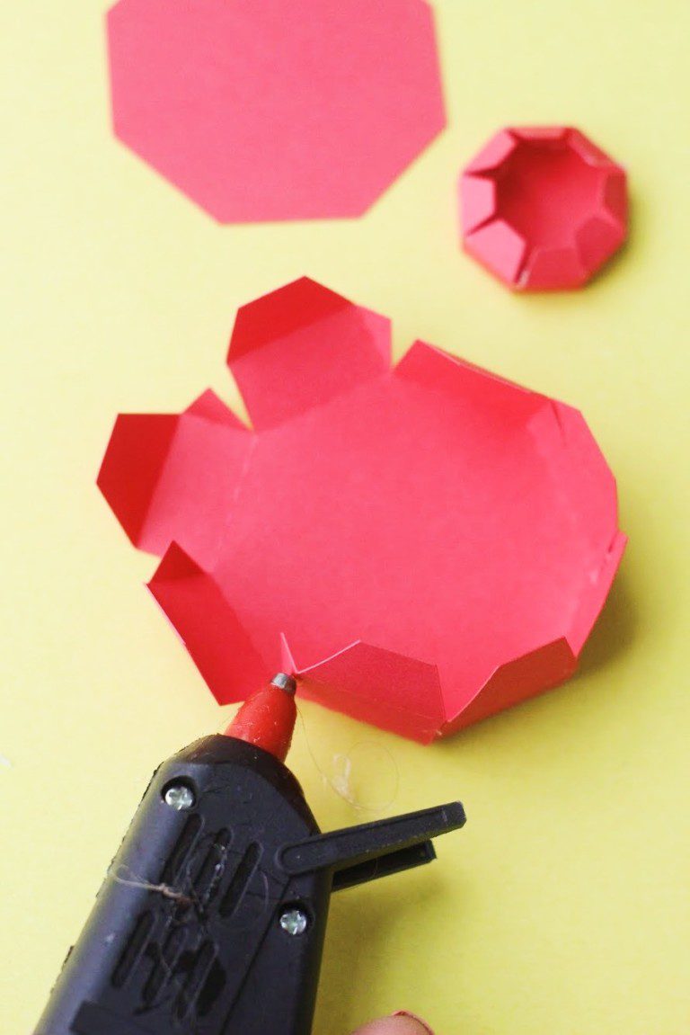 How to Make a 3D Paper Camera with the Silhouette CAMEO | The Pretty ...