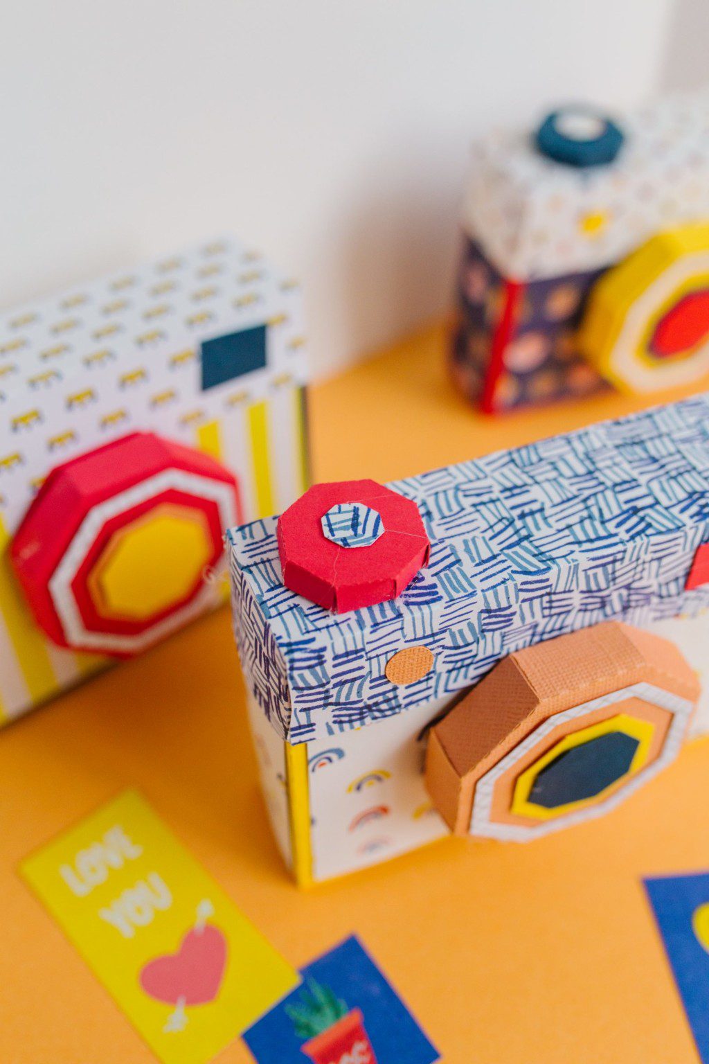 How to Make a 3D Paper Camera with the Silhouette CAMEO | The Pretty ...