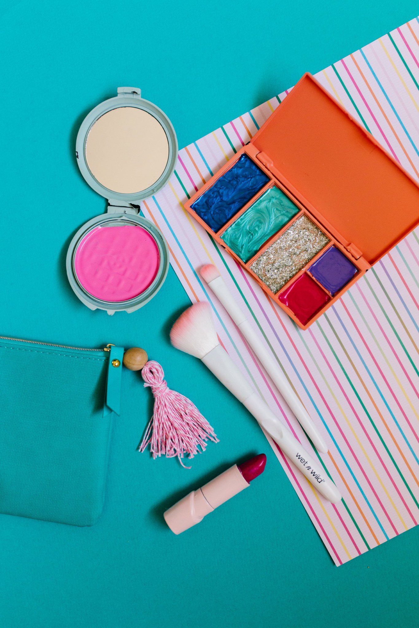 How to Make an Easy Play Makeup Set | The Pretty Life Girls