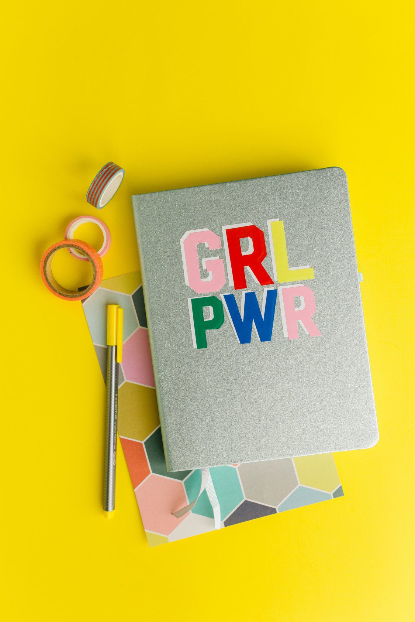 DIY Women's History Journal | The Pretty Life Girls