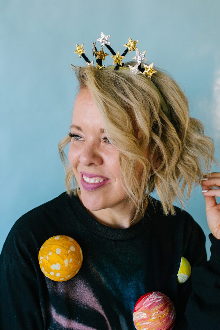 DIY Solar System Costume for Halloween | The Pretty Life Girls