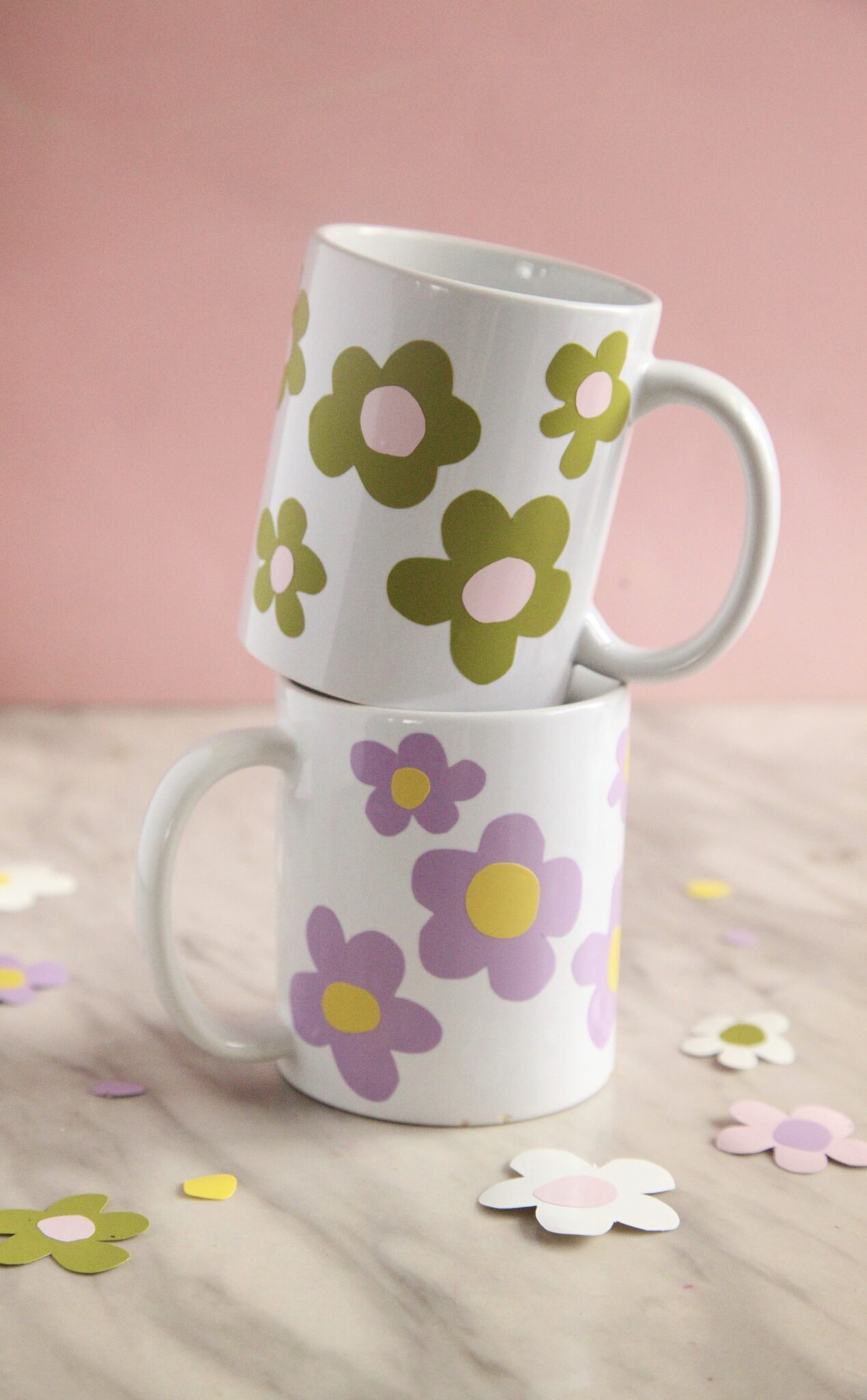 How to Put Vinyl on Mugs: DIY Daisy Mugs | The Pretty Life Girls