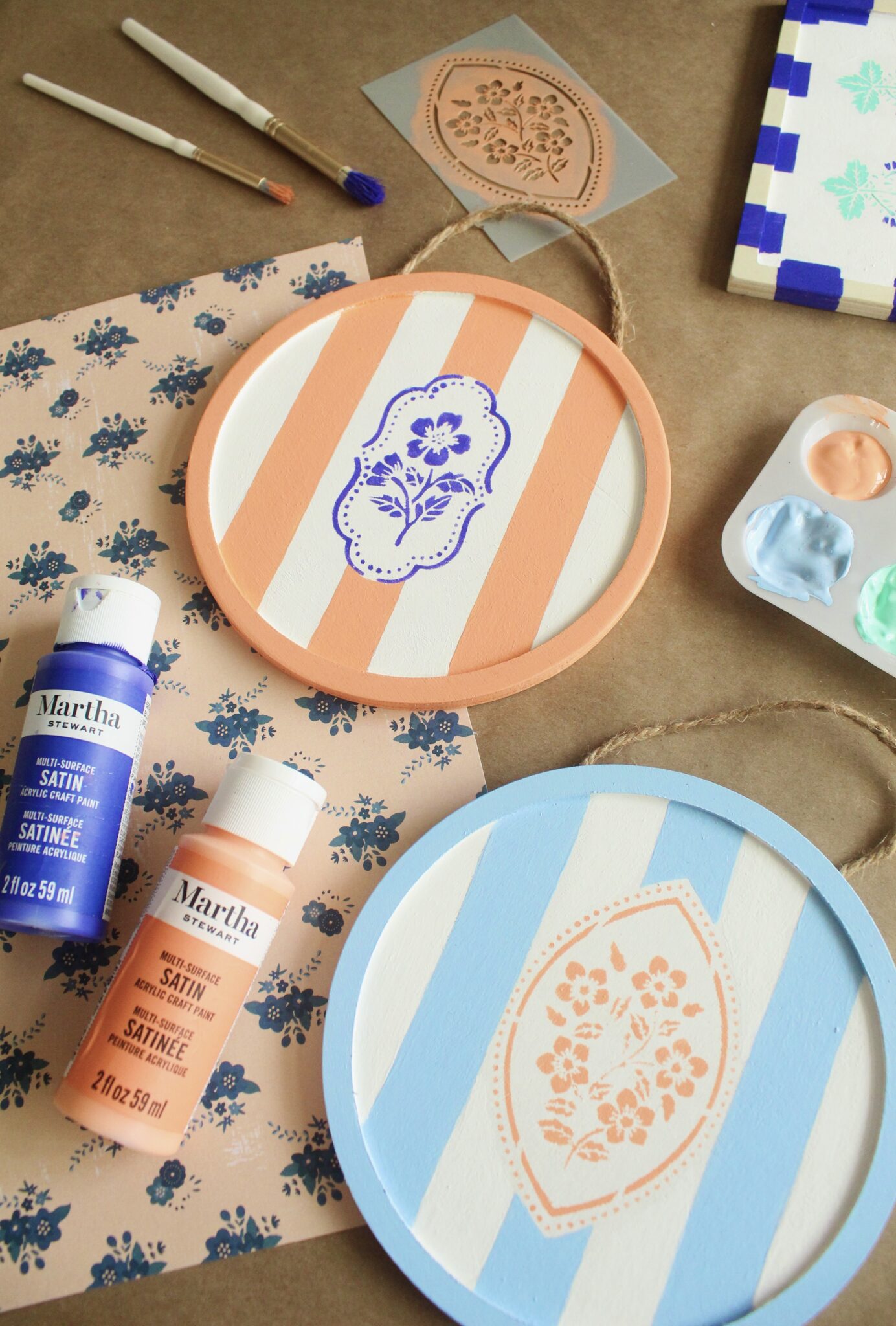 How to Make Easy Stencil Art | The Pretty Life Girls