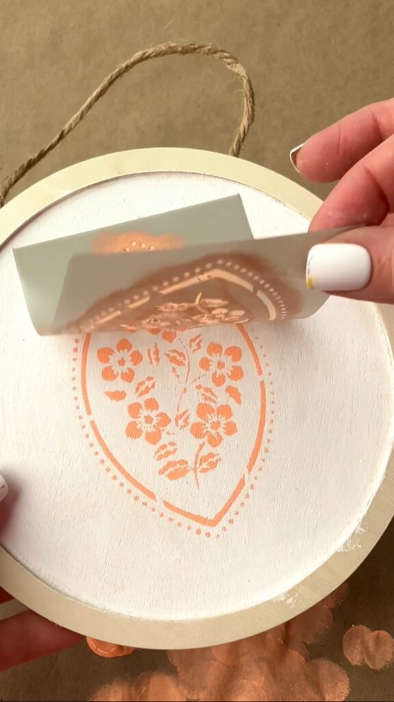 How to Make Easy Stencil Art | The Pretty Life Girls